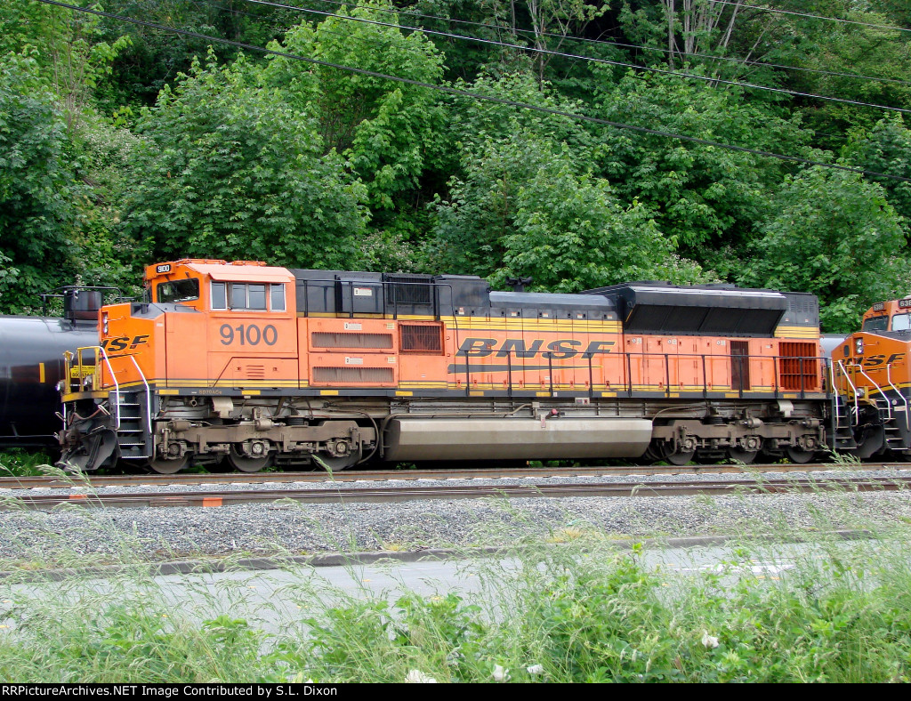 BNSF 9100 North